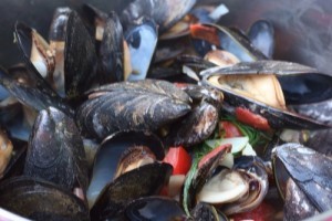 Fast, Cheap and Easy (Um, this is about how to cook mussels)